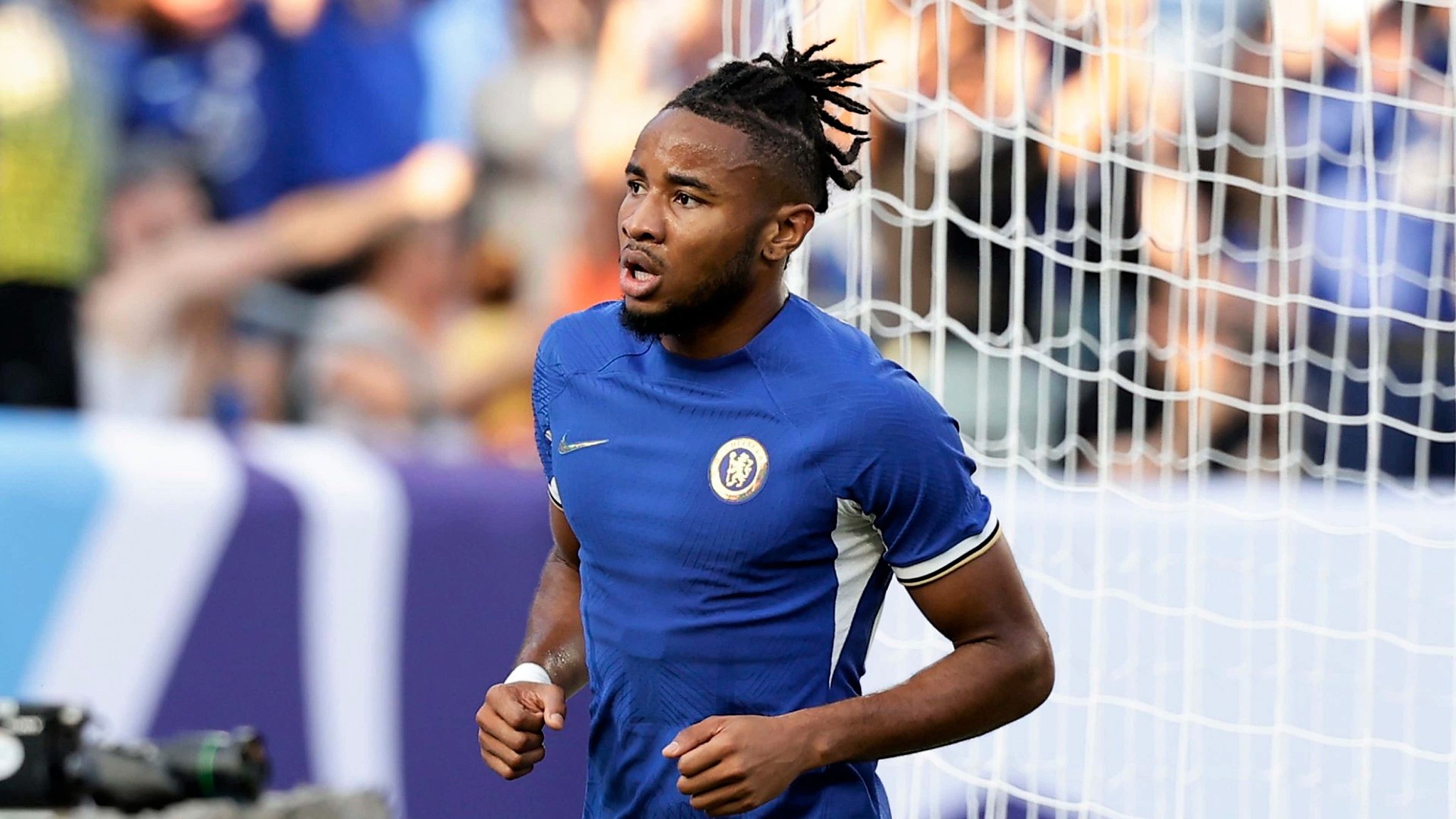 Brutta tegola per il Chelsea, l'attaccente Nkunku infortunato - IL PENDOLO Brutta tegola per il Chelsea, l'attaccente Nkunku infortunato - IL PENDOLO